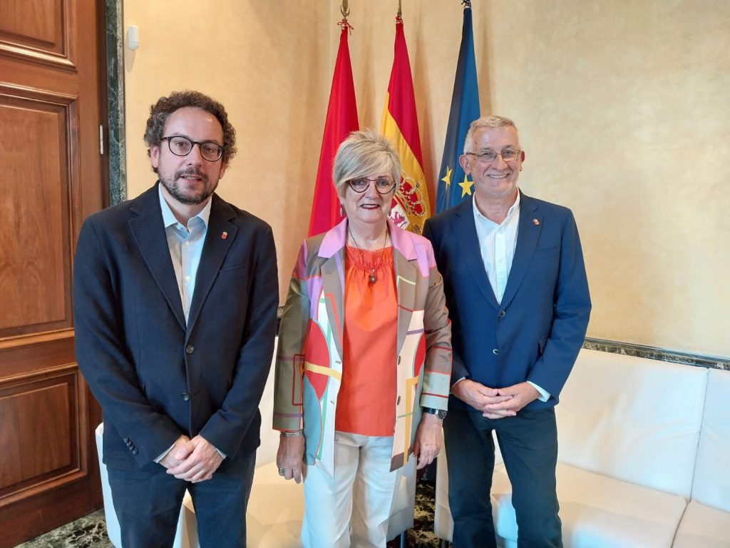 Distinción a la Persona Voluntaria de Navarra a Mª José Leoz